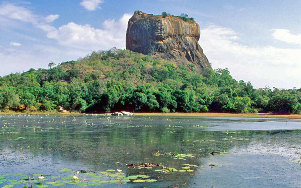 Senok Air Leisure - helicopter tours in Sri Lanka